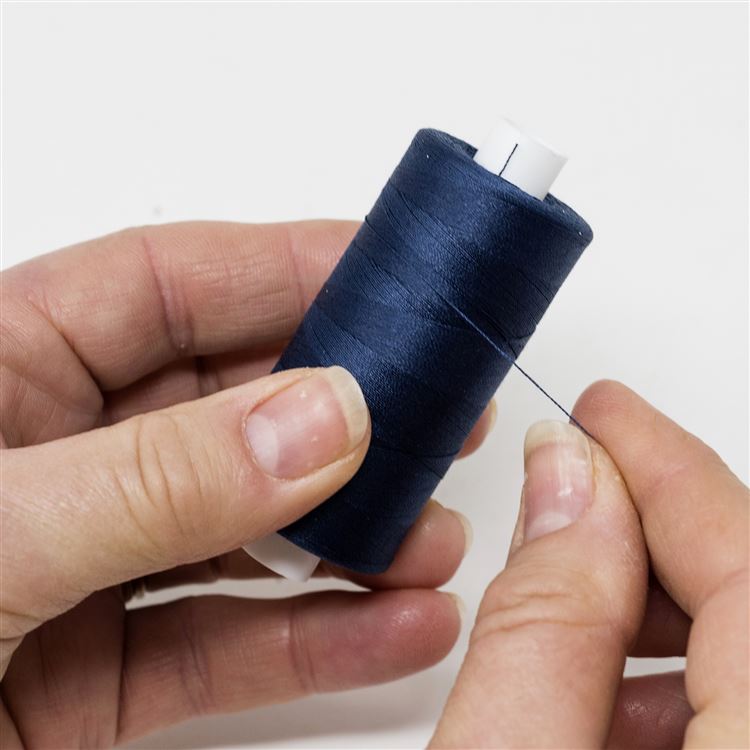 1000m Navy Polyester Thread