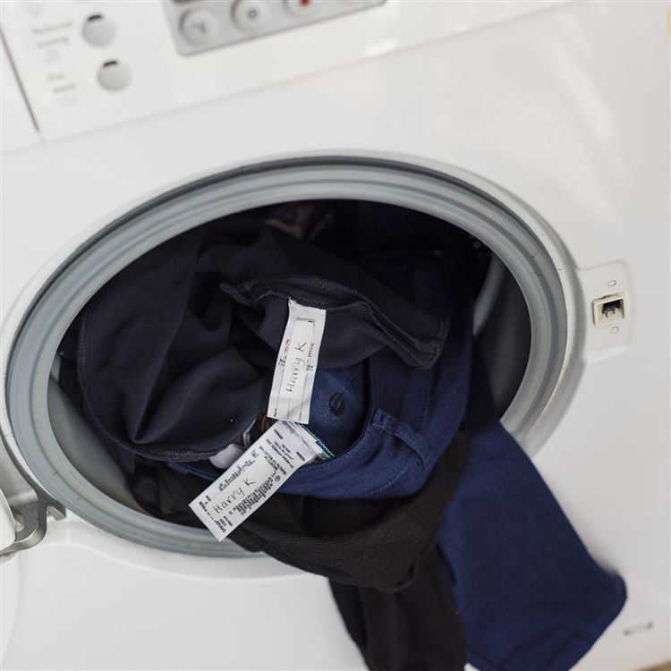 Universal Name Labels